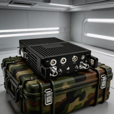 China Ultra Wideband Manpack MANET Radio 50km Range IP67 Mesh Networking for sale