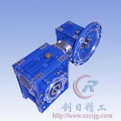 China Solid Shaft Worm Gear Reducer 70rpm Output Speed Ratio 5-10000 Aluminum Alloy Housing for sale