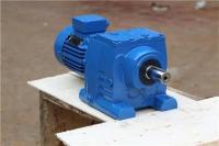China R Series Rigid Helical Gear Reducer 3.41-289.74 Ratio 96 Percent Efficiency for sale