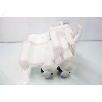 China Windshield Washer Tank 85355-47021 060851-317 for Toyota Prius 2012 1.8L for sale