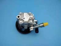 China Nissan Power Steering Pump D22 Yd25 2.5L 2001 49110-Vk85A 49110-Vk513 for sale