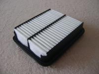 China 13780-60G00 Air Filter Compatible with Suzuki Baleno 1995-2009 1.6L 16V Engine for sale