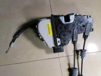 China Hyundai Santa Fe Front Door Latch Assembly 81320-2W010 Lockable RH for sale