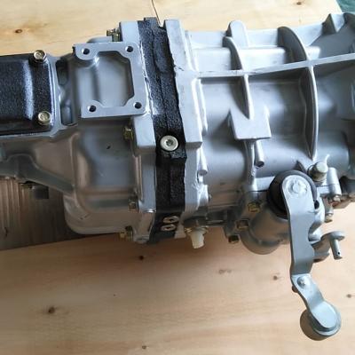 China OE 33030-0k350 Toyota Hilux Manual Transmission Gearbox Assembly Auto Parts for sale