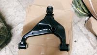China Toyota Hilux VIII Front Lower Arm Sub-Assembly 48068-0K090 48069-0K090 for 2015+ Pick Up Models for sale