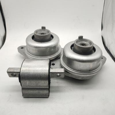 China Mercedes-Benz GLK300 GLK350 Hydraulic Engine Mount 2042402017 - OEM Quality Torque Strut for X204/M272 Models for sale