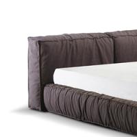 China Comfortable Ottoman Bed Queen Breathable With Hand Watered Cloth for sale