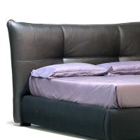 China Leather Headboard Ottoman Storage Bed Queen Size Stain Resistant for sale