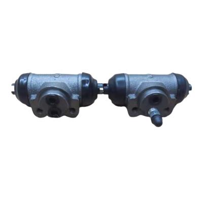 China New Arrival MB500738 MB500739 Auto Spare Parts Rear Brake Cylinder and Caliper for Mitsubishi Pajero V31V32V33 for sale
