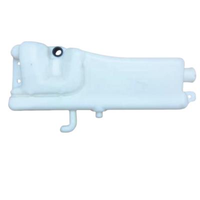 China MB683930 Hot Offer Front Windshield Wiper Spray Kettle Assembly for Mitsubishi Pajero Montero V31V32V33V43 Body Parts for sale