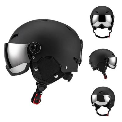 China Visor Adjustable Snowboard Helmet with 8 to 10 Air Vents Unisex Ski Goggles Anti Fog Protection for sale