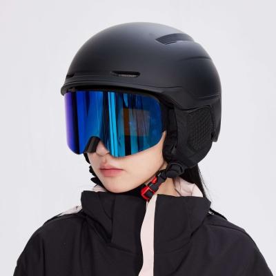 China Winter Unisex Snowboard Helmet Ski Adjustable Snow Goggles Mips Head Protection Accessories for Men Women for sale