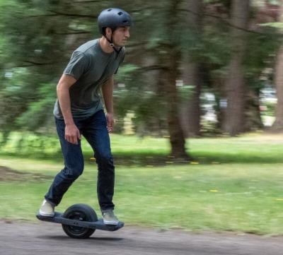 China 7Ah 1000W Powered Single Wheel Skateboard With Sparkle Lights for sale
