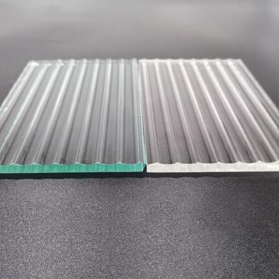 China Custom thickness 4-15mm fluted glass panels, Products with relevant certifications for sale
