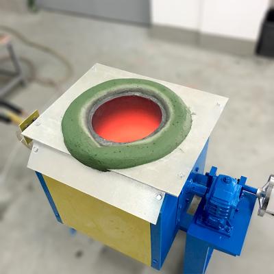 China Copper Iron Metal Medium Frequency Induction Melting Furnace for sale