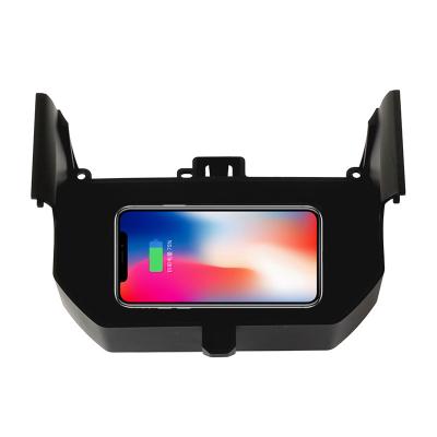 China Magnetic Wireless Chargers with qi For BMW 5 Series with 3 coins fast chargers 10W in car chargers for sale