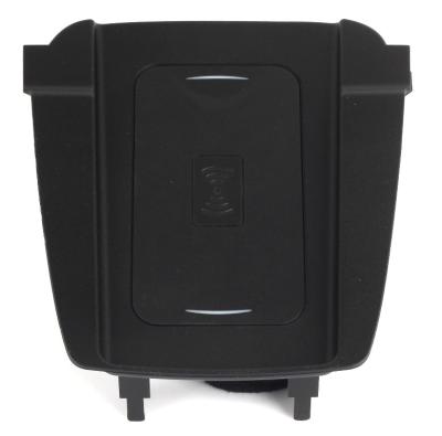 China Fast charging Car Wireless Charger with qi For Chevrolet Malibu fast chargers 10W in car chargers with 3 coils for sale