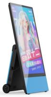 China Outdoor Portable Digital Signage with 1800nits Brightness, IP55 Waterproof, and 14 Hours Battery Life in 32/43/55 Inches for sale