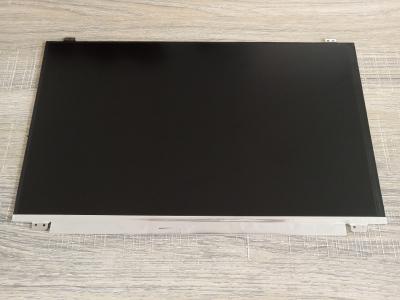 China 330cd/m2 15.6