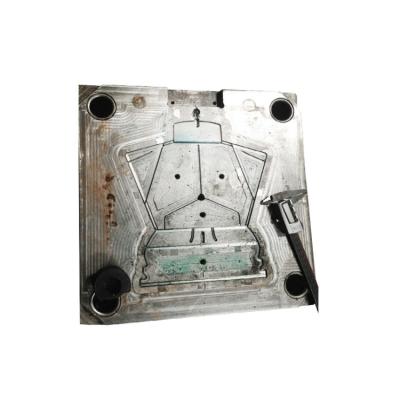 China Custom Plastic Hanger Injection Mold with Hot Cold Runner 20 Days Delivery for sale