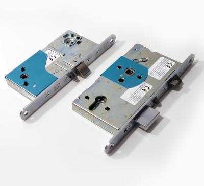 China Custom Mold Multi Cavity Plastic Injection Mold With Cold Hot Runner Steel for sale
