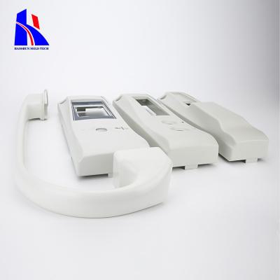 China OEM NAK80 PA Plastic Injection Molding Part White Edge Gate Hot Runner Silkscreen 1000K Shots for sale