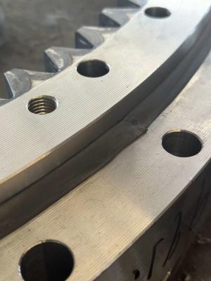 China 7y1565  Slewing Bearing Slewing Ring  Excavator E320 CAT320 for sale