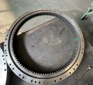 China KNB 11840   SLEWING BEARING SLEWING RING  EXCAVATOR CX130 for sale