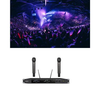 China UHF Cordless Dynamic Handheld Microphone System For Home Karaoke for sale