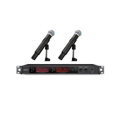 China OLED Display Screen Cordless Microphone Set 510-937MHz UHF Bodypack Transmitter for sale