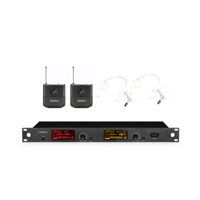 China CE ROHS UHF Wireless Microphone 50Hz-18KHz Frequency Response Cordless Microphone Set for sale