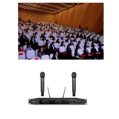 China Professional 4 Channel Headset Wireless Microphone High Quality for Conference for sale