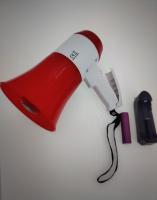 China Loud Voice Megaphone Rechargeable Battery USB Megaphone Loud Hailer for sale