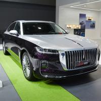 China ESC-Equipped Hongqi H9 2.0T Sedan Electric Rearview Mirror and for Optimal Driving for sale