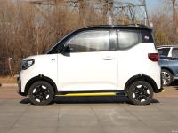 China Budget-Friendly Mini Electric Cars Wuling Hongguang Mini EV LED Headlight 200km 300km for sale
