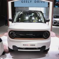 China Ready to Ship 2022 Geely Panda Mini EV 4-Seats Pure Electric Car 120km/200km Range for sale
