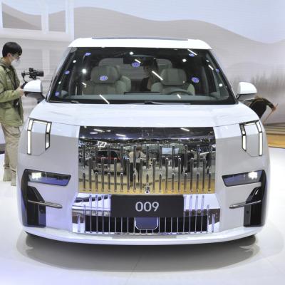 China Electric Copilot Seat Adjustment 2022 Geely Zeekr 009 MPV WE ME 702KM 822KM EV Car for sale
