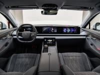China Long-Range Capability 375KW VOYAH 4-door 5-seater Sedan with 730km CLTC Range for sale