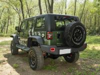 China 2024 BAIC BJ40 Multifunctional Off-Road Truck with Electric Rearview Mirror and ESC for sale