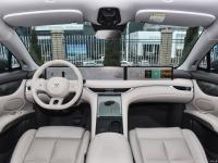 China 2023 IM LS6 MAX Super Performance Electric Car 702KM Super Long Range and Seats for 5 for sale
