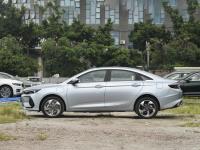 China Geely Emgrand L HiP Hybrid 5-Seater Sedan 100KM Electric Range Left Drive 5 Seats for sale