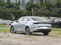 China Geely Emgrand L HiP Hybrid 5-Seater Sedan 100KM Electric Range Left Drive 5 Seats for sale