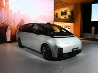 China 2023 MAX MPV Li Mega Auto EVC Car with 400KW Total Motor Power and 700KM CLTC Range for sale