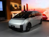 China 2023 MAX MPV Li Mega Auto EVC Car with 400KW Total Motor Power and 700KM CLTC Range for sale
