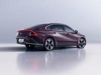 China Best Choice 2023 Wuling Starlight Hybrid Electric Sedan 4 Door 5 Seats Single Motor for sale