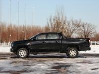 China 2024 SINOTRUK 2.0T Automatic Diesel 4WD Long-Axis Luxury Pickup Truck for Left Drive for sale