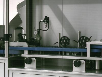 China 300 Bottles per Minute PLC Touch Screen Control 304 Stainless Steel Bottle Unscrambler and Bottle Unscrambling Machine for sale