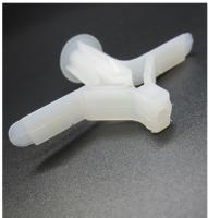 China White Plasterboard Plastic Plugs Nylon 10mm Screws And Plugs for sale