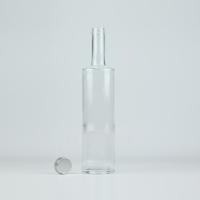 China Screw Cap Crystal Glass Alcohol Bottle Brandy Storage Container 620g 700ml CY-889A for sale