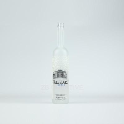 China 700ml Screw Top Vodka Personalised Bottle 580g Glass Alcohol Bottles CY-858 for sale